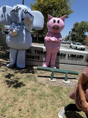 EL TORO LIBRARY - Updated December 2025 - 44 Photos & 43 Reviews ...