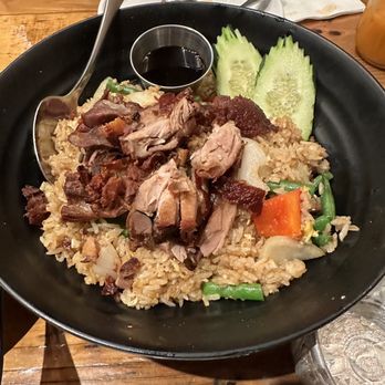 RICE BARN THAI EATERY & WINE BAR - 2001 Photos & 997 Reviews - 132 ...