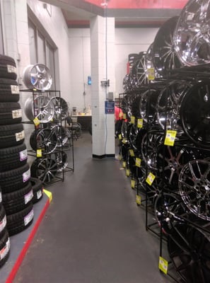 TOWN FAIR TIRE - Updated May 2025 - 20 Photos & 134 Reviews - 376 ...