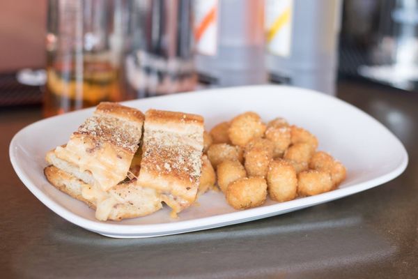 SOHO SALOON - Updated May 2025 - 68 Photos & 130 Reviews - 410 S Howard ...