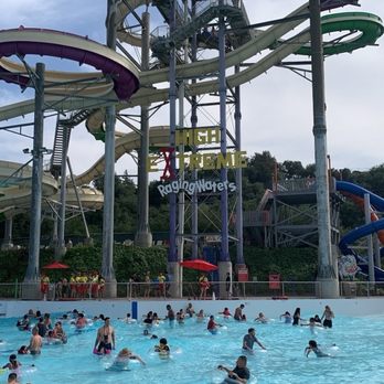 RAGING WATERS LOS ANGELES - Updated September 2025 - 697 Photos & 1249 ...