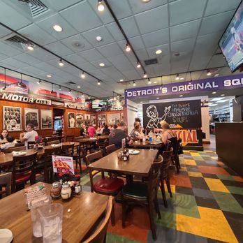 BUDDY’S PIZZA - DEARBORN - Updated December 2024 - 431 Photos & 505 ...