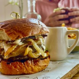 CASA ME - Updated November 2024 - 104 Photos & 60 Reviews - 7 Sconset ...