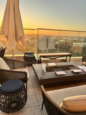 HIVE AND HONEY ROOFTOP BAR - Updated April 2026 - 1090 Photos & 918 ...