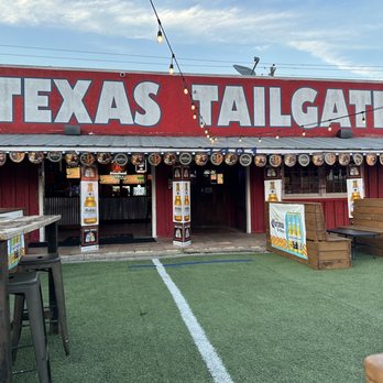 TEXAS TAILGATE SPORTS BAR PATIO - Updated January 2026 - 52 Photos & 27 ...