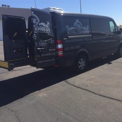 ROYAL EXPRESS MEDICAL TRANSPORTATION - 12 Photos & 18 Reviews - Medical ...
