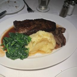 THE RED ONION RESTAURANT & BAR - Updated May 2025 - 194 Photos & 301 ...