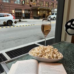 POPS FOR CHAMPAGNE - Updated July 2025 - 500 Photos & 861 Reviews - 601 ...