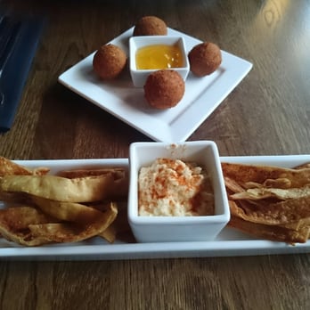 ROLLO - Updated August 2025 - 32 Photos & 15 Reviews - 14 Broughton ...