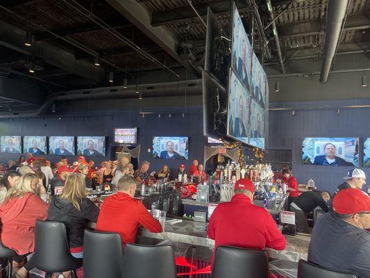 LET IT FLY - WEST - Updated August 2025 - 25 Photos & 23 Reviews - 1311 ...