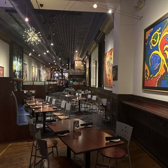 THE ELEVATOR BREWERY AND DRAUGHT HAUS - Updated July 2025 - 413 Photos ...