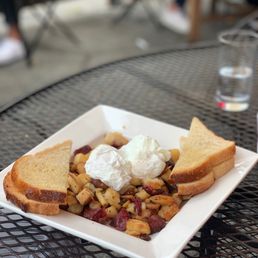 900 GRAYSON - Updated August 2025 - 1975 Photos & 2313 Reviews - 900 ...