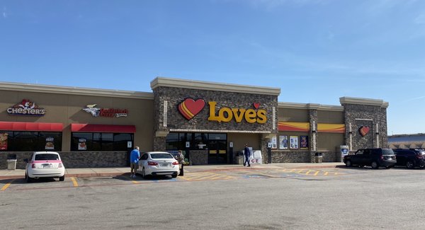 LOVE’S TRAVEL STOP - Updated July 2025 - 23 Photos & 18 Reviews - 6550 ...