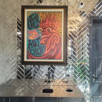 ROOSTER’S NASHVILLE HOT CHICKEN - Updated September 2024 - 124 Photos ...