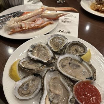 TOUCAN CHARLIE’S BUFFET & GRILLE - Updated January 2025 - 3040 Photos ...