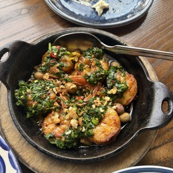 EXTRA VIRGIN - Updated July 2025 - 892 Photos & 605 Reviews - 1900 Main ...