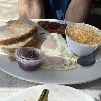 PASTRIES A GO GO - Updated December 2025 - 86 Photos & 227 Reviews ...