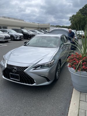 LEXUS OF SMITHTOWN - Updated October 2025 - 41 Photos & 88 Reviews ...