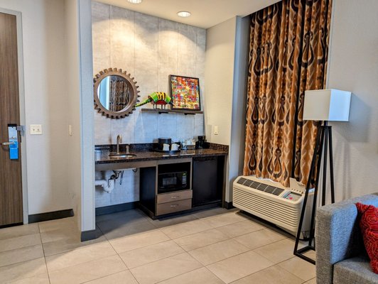 HAMPTON INN & SUITES AUSTIN @ THE UNIVERSITY/CAPITOL - 254 Photos & 137 ...