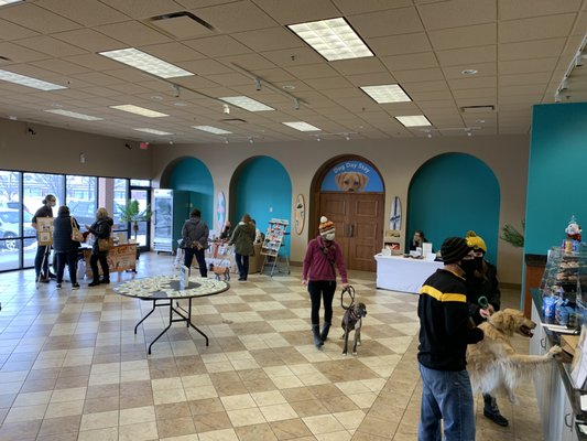 STYLIN PAWS PLAY PLACE - Updated December 2025 - 27 Photos - 3901 121st ...