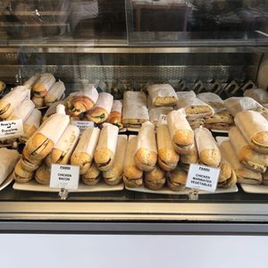 CAFE DELUXE - Updated October 2025 - 15 Photos & 13 Reviews - 200 Kent ...