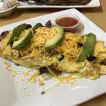 D’LICIOUS CAFFE - Updated June 2024 - 323 Photos & 314 Reviews - 581 E ...