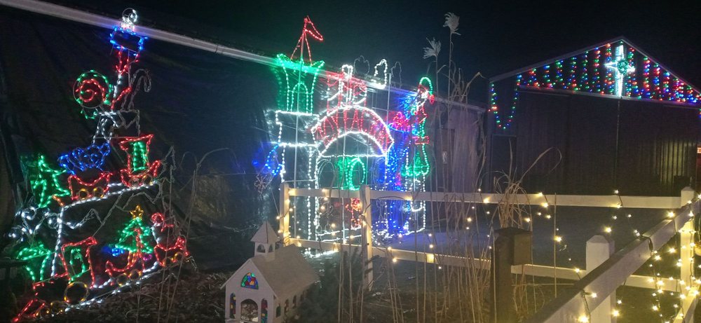 CHRISTMAS MAGIC - Updated December 2024 - 110 Photos & 11 Reviews ...