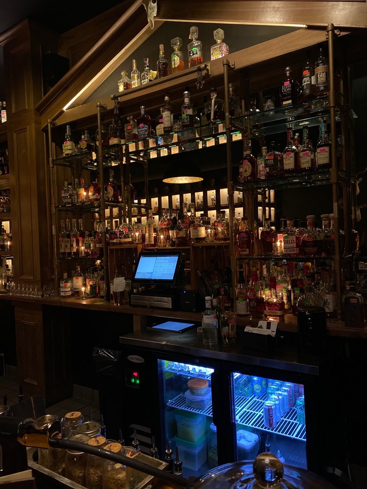 THE TROPHY ROOM - 23 Photos & 28 Reviews - Whiskey Bars - 521 N Liberty ...