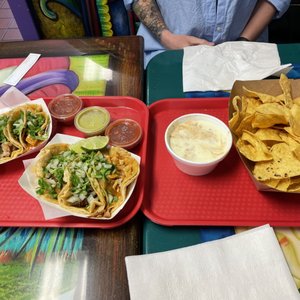 THE FAMOUS TACO - Updated October 2025 - 86 Photos & 128 Reviews - 4104 ...