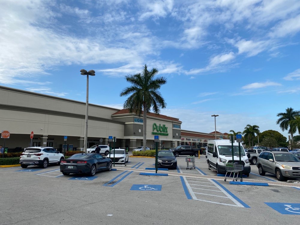 PUBLIX SUPERMARKET - Updated October 2025 - 159 Photos & 72 Reviews ...
