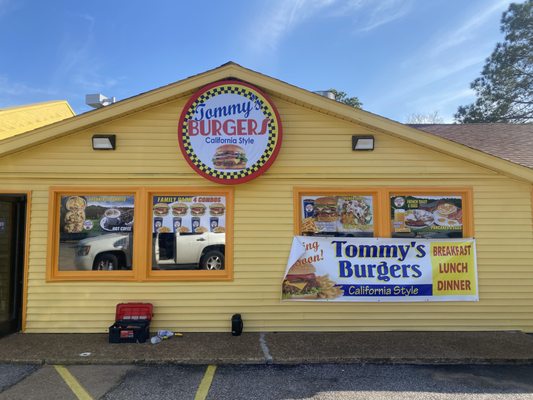 TOMMY’S BURGER CALIFORNIA STYLE - 45 Photos & 14 Reviews - 4969 Park ...