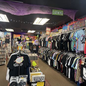 REPO RECORDS - Updated December 2025 - 58 Photos & 101 Reviews - 506 ...