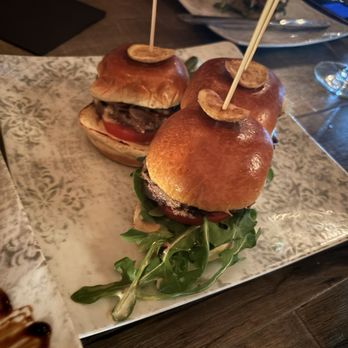 TOM TOM - Updated August 2024 - 1400 Photos & 1076 Reviews - 8932 Santa ...