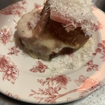 BON DELIRE - Updated February 2025 - 195 Photos & 67 Reviews - Pier 3 ...