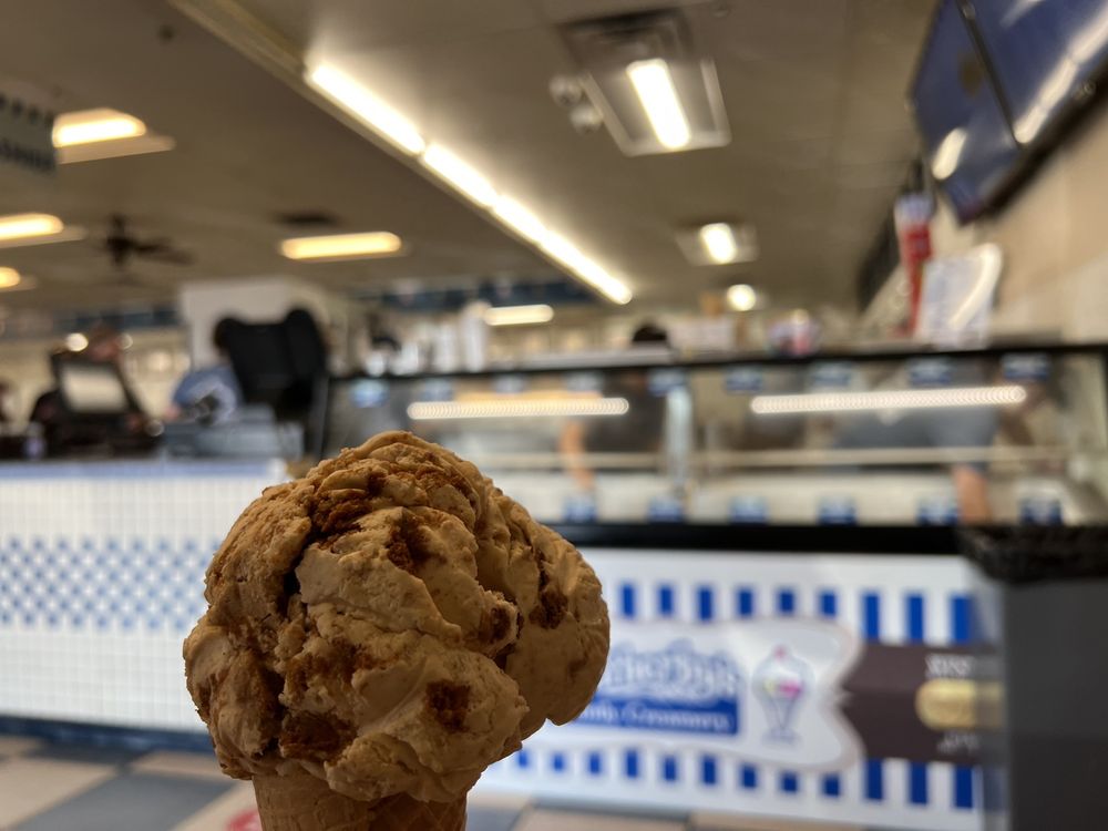 LEATHERBY’S FAMILY CREAMERY - 314 Photos & 228 Reviews - 1872 W 5400th ...