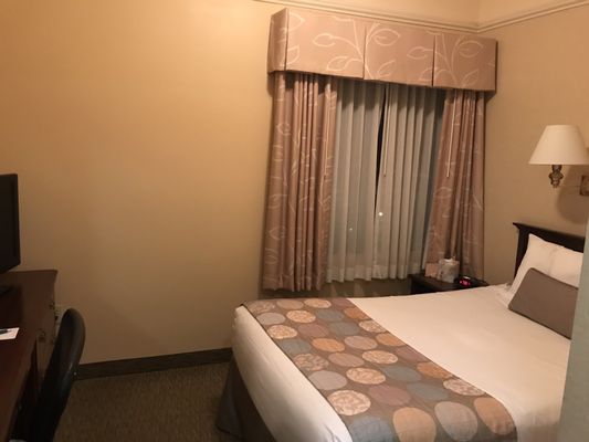 BOLGER CONFERENCE CENTER HOTEL - 143 Photos & 73 Reviews - 9600 ...