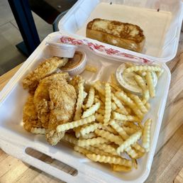 RAISING CANE’S CHICKEN FINGERS - Updated October 2025 - 139 Photos & 59 ...