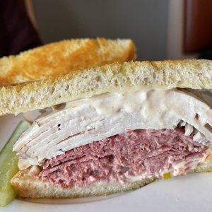 CRAVEIT 365 - Updated September 2025 - 13 Photos - 8178 Cooley Lake Rd ...