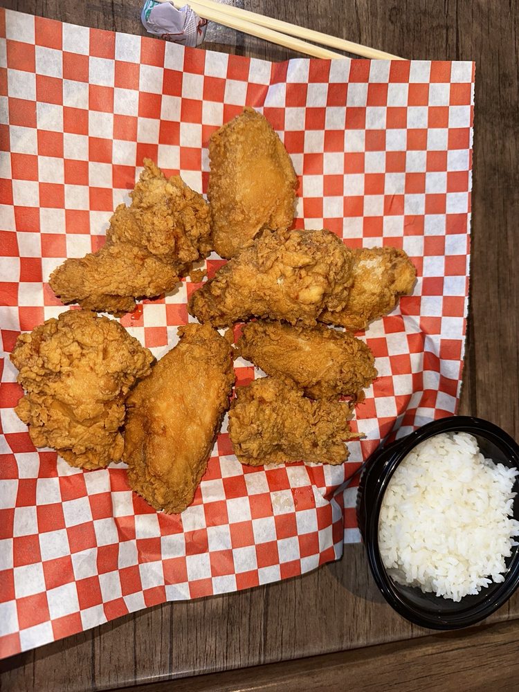 CM CHICKEN LAKEWOOD - Updated June 2024 - 15 Photos - 1862 S Wadsworth ...