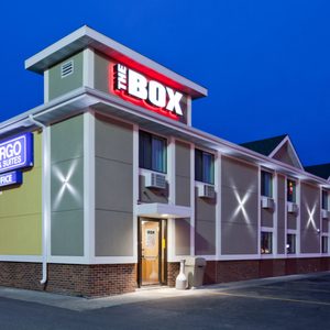 STARBIRD LOUNGE - Updated September 2025 - 817 Center Ave, Moorhead ...