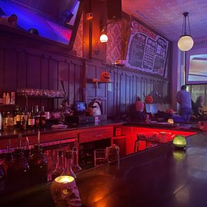 REVERB LOUNGE - Updated June 2025 - 37 Photos & 31 Reviews - 6121 ...