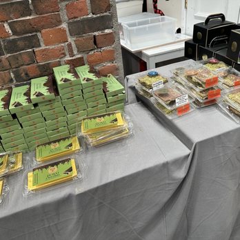 NUTS FACTORY - Updated December 2025 - 75 Photos & 39 Reviews - 118 ...