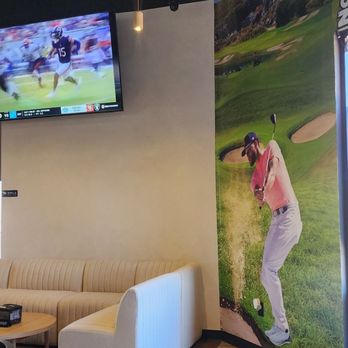 PAR 3 SPORTS BAR & GRILL - Updated June 2025 - 169 Photos & 164 Reviews ...