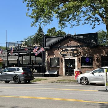 BRICKYARD PUB AND BBQ - Updated October 2025 - 301 Photos & 378 Reviews ...