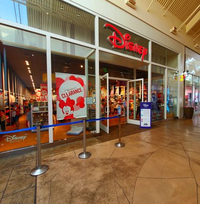DISNEY STORE - Updated September 2025 - 74 Photos & 53 Reviews - 1 ...