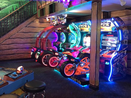 CLUBHOUSE FUN CENTER - Updated December 2025 - 57 Photos & 26 Reviews ...