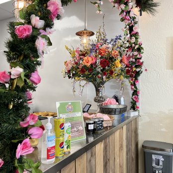 VIO HANDCRAFTED PASTRIES - Updated November 2024 - 261 Photos & 111 ...