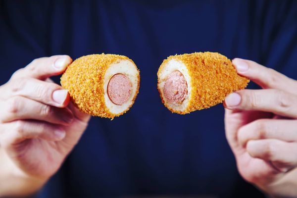 TWO HANDS CORN DOGS - BUENA PARK - 62 Photos & 25 Reviews - 8309 On The ...