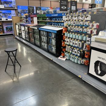 WALMART SUPERCENTER - Updated October 2025 - 10 Photos - 2400 College ...