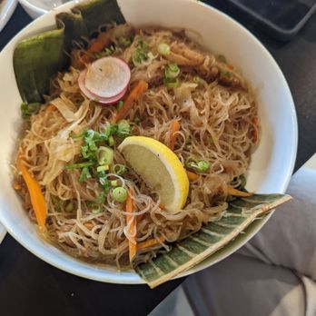 KALAPAW - Updated December 2025 - 17 Photos - 3339 E Bd des Sources ...